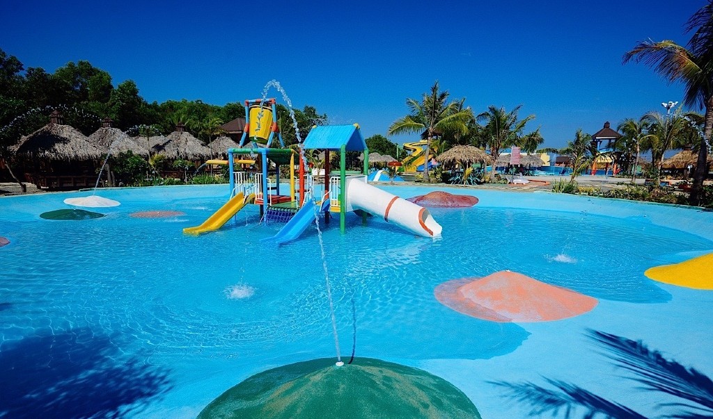 Aquatica Marina Water Park | Resort Swimming Pool