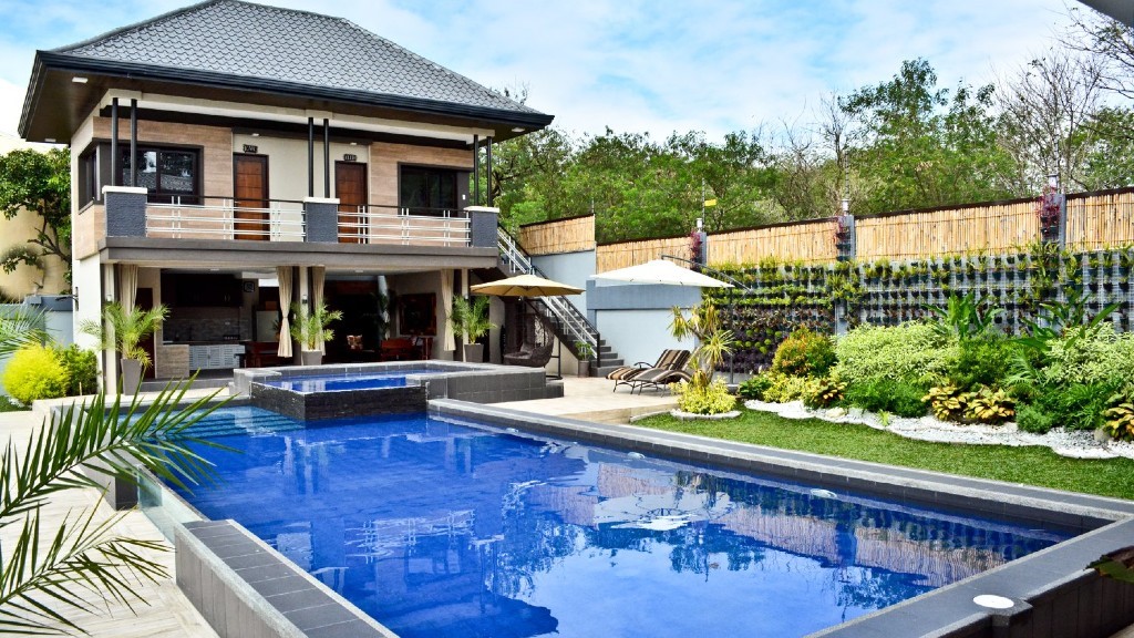 Hidden Tropics | Resort Swimming Pool