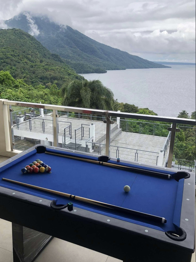 Lakeview Suite | Resort Swimming Pool