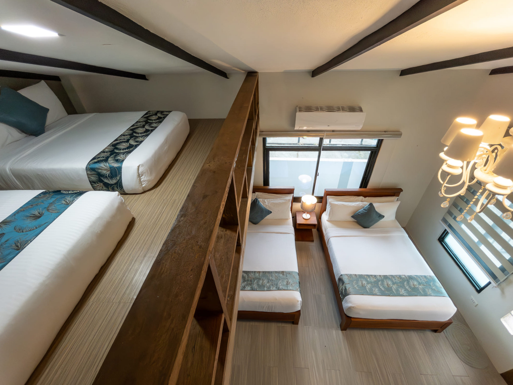 Lakeview Suite | Resort Swimming Pool