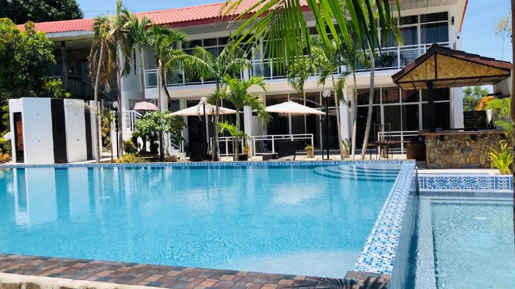 Manabat's Farm | Resort Swimming Pool