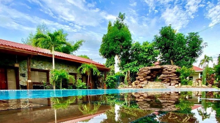 Manabat's Farm | Resort Swimming Pool