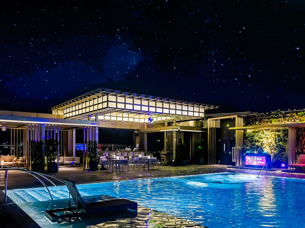 Newport World Resorts | Resort Swimming Pool