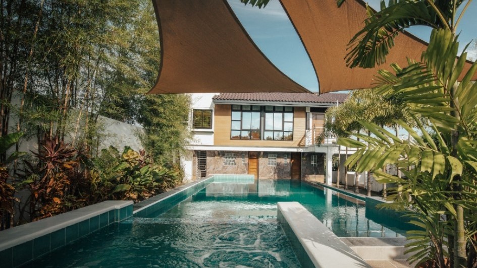 R&J Gardens | Resort Swimming Pool