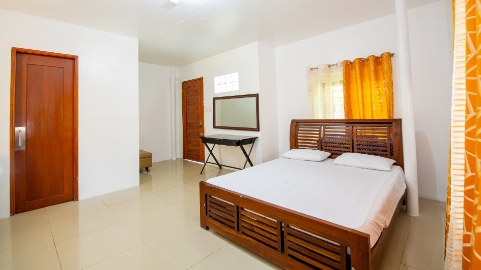 R&J Gardens | Resort Swimming Pool