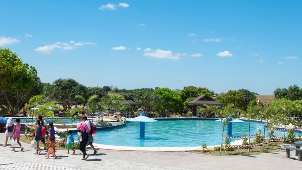 SMV Mango Farm Resort | Resort Swimming Pool