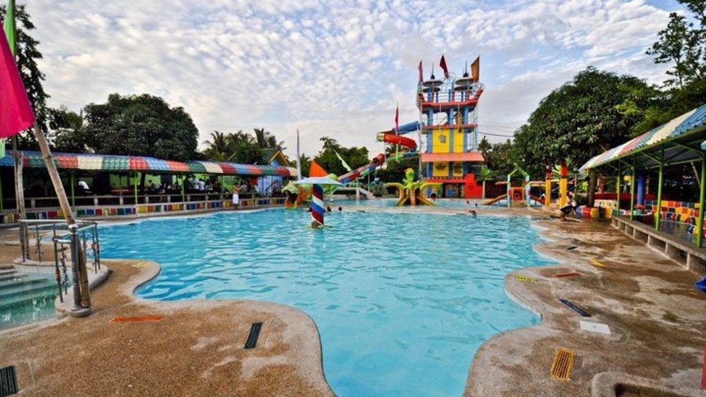 The North Riverside Resort and Leisure Park | Resort Swimming Pool