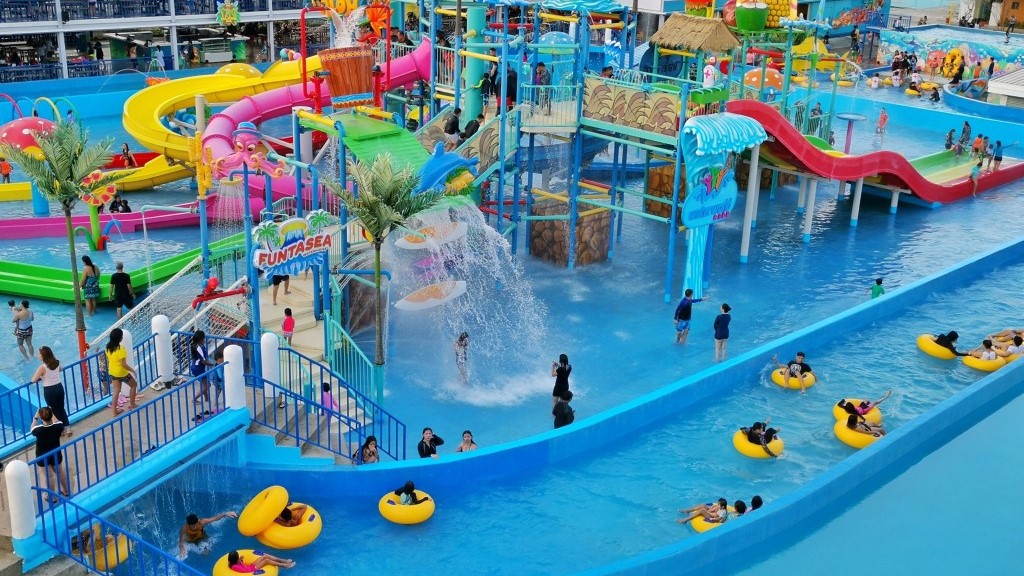 WaterWorld Cebu | Resort Swimming Pool
