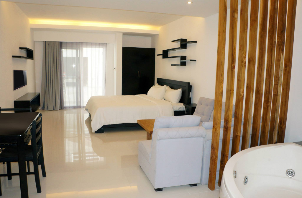 Winds Boutique Hotel | Resort Swimming Pool